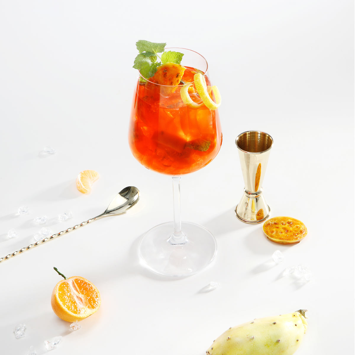 COCKTAIL "EXOTIC" WITH ROBERTO CAVALLI VODKA - Brander Cocktails